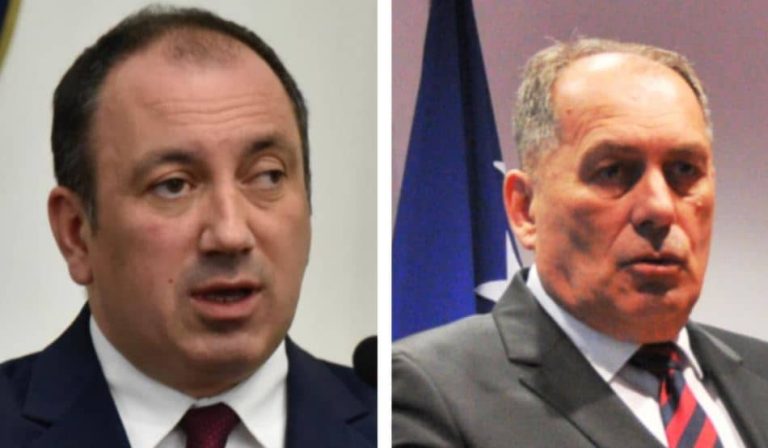 Igor Crnadak ljutito reagovao nakon što je pretučen Dragan Mektić ... Igor Crnadak ljutito reagovao nakon što je pretučen Dragan Mektić ...